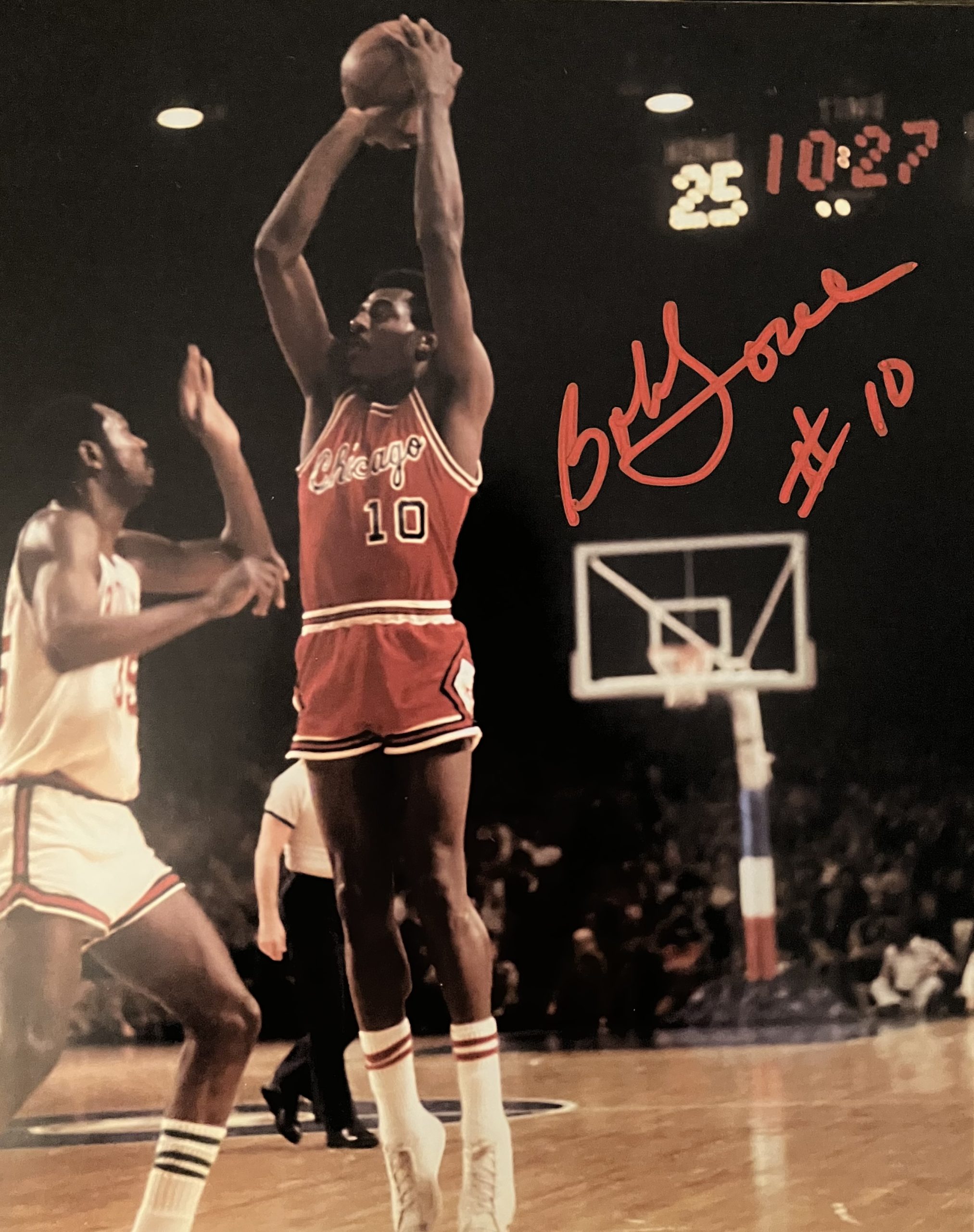 Bob Love Signed 8×10 - Chicagoland Sports Appearance Connection
