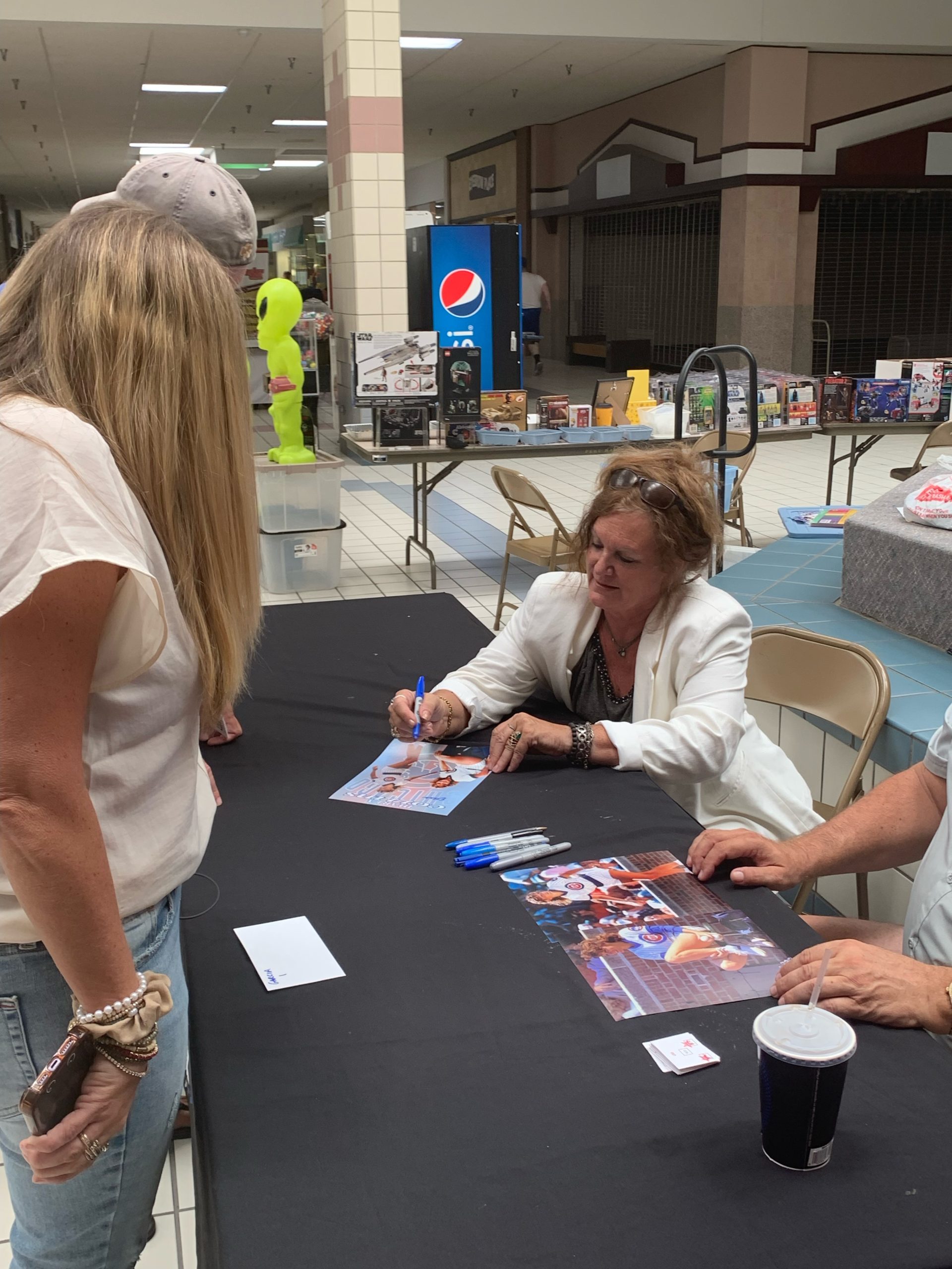 Marla Collins Illinois Valley Sports Card & Collectibles Show in Peru ...